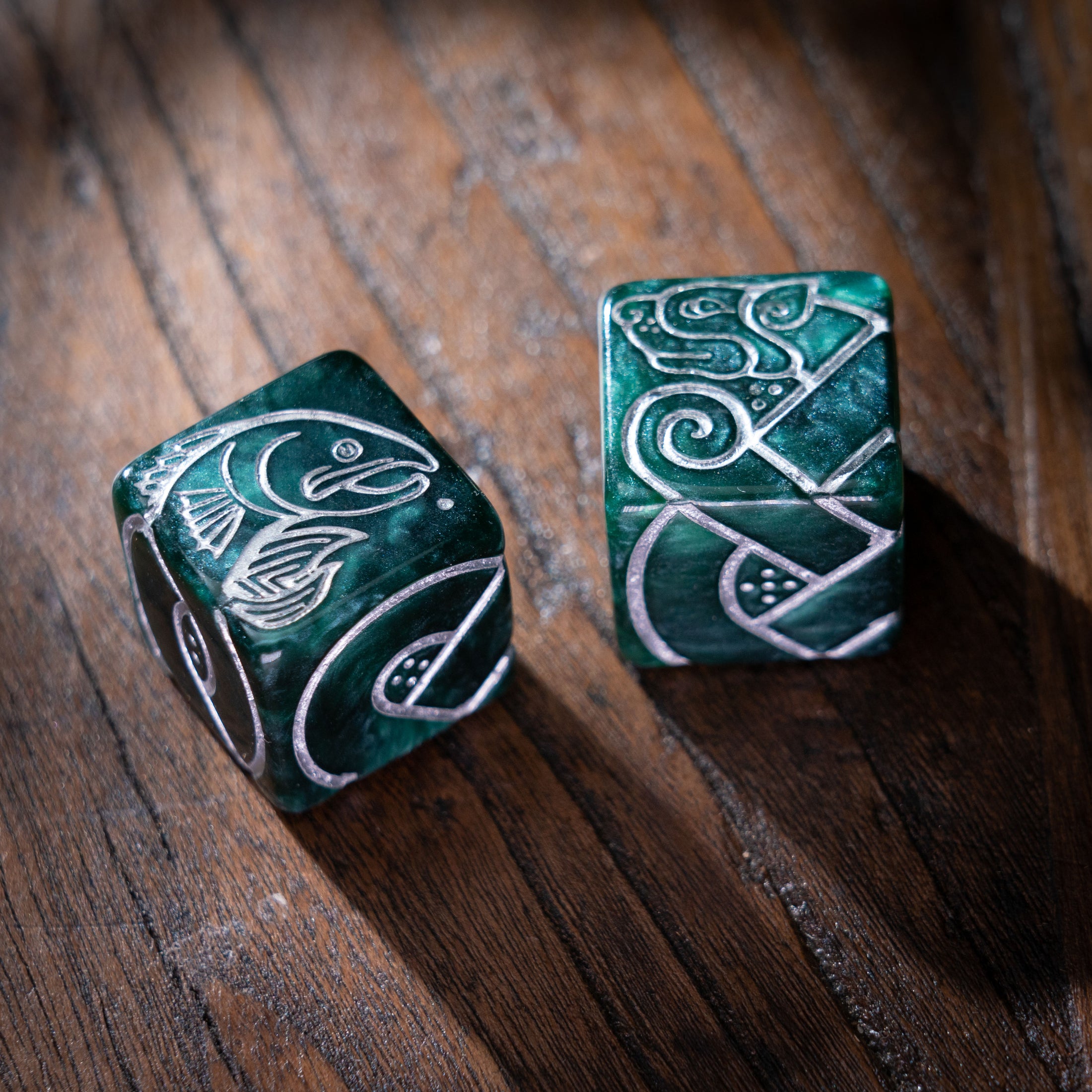 9 Celtic Animals Knot Dice - Cat & Salmon – Black Oak Games